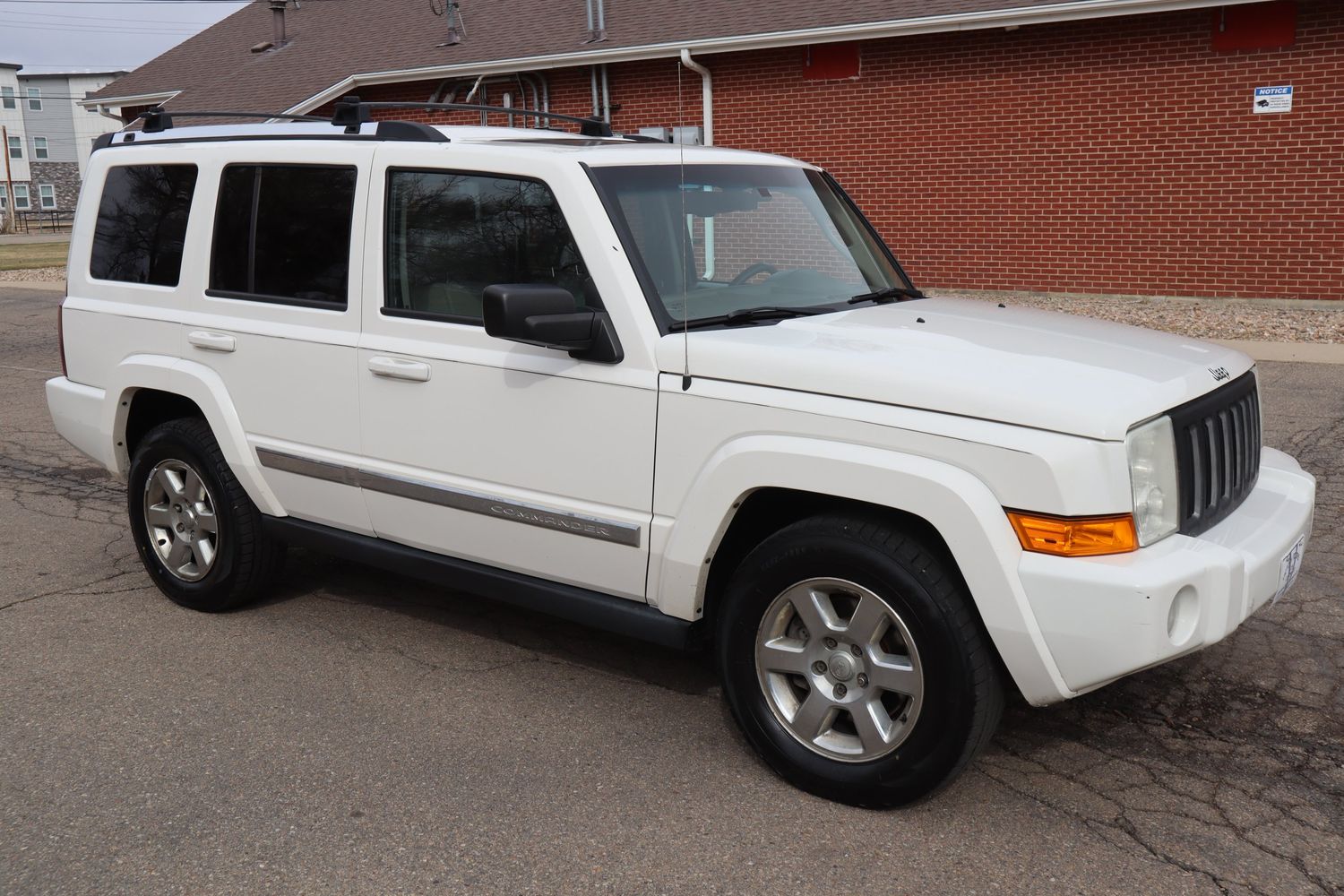 2008 Jeep Commander Limited | Victory Motors of Colorado