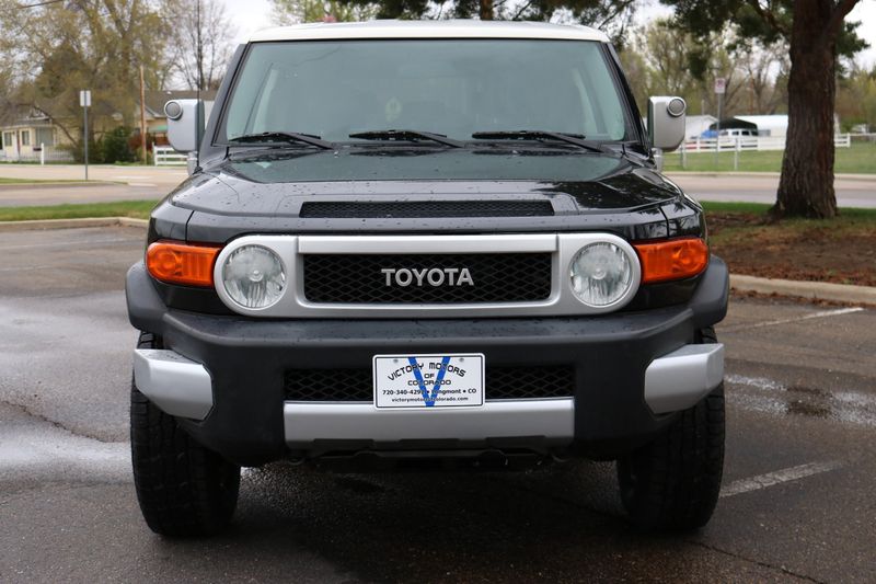 2007 Toyota FJ Cruiser Photos