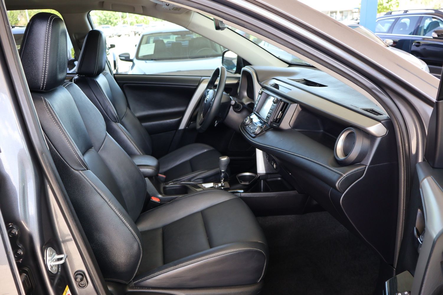 2017 Toyota RAV4 Limited | Victory Motors of Colorado