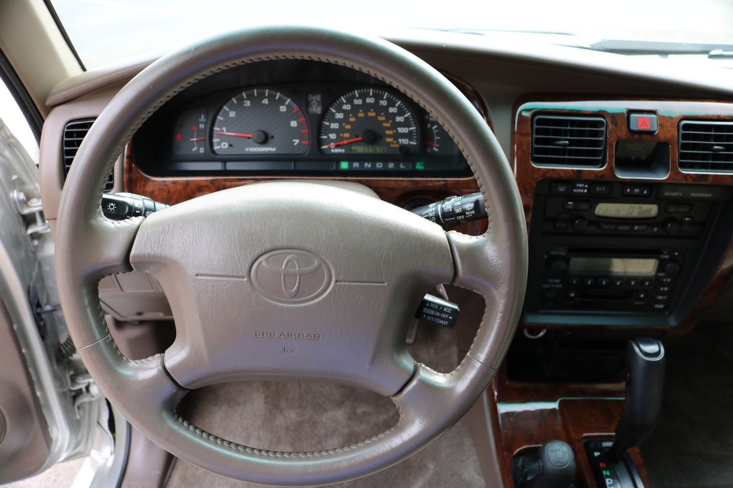 2000 Toyota 4Runner Limited | Victory Motors of Colorado