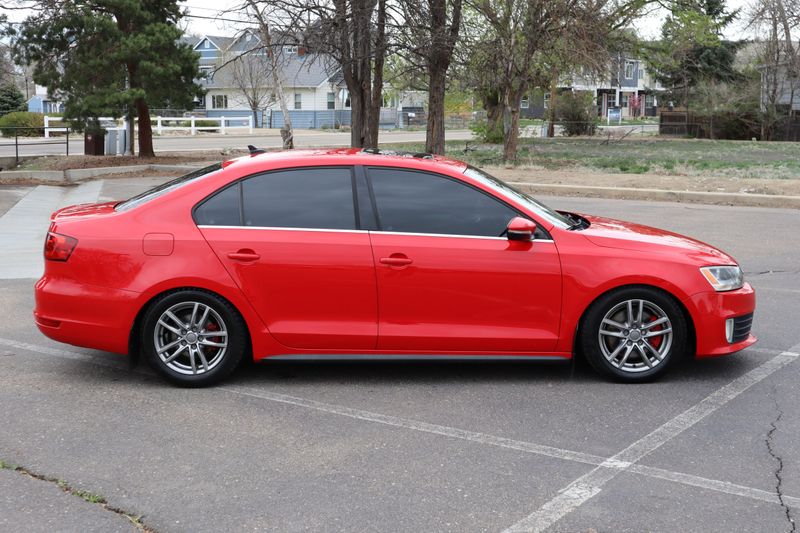 2012 Volkswagen Jetta Photos