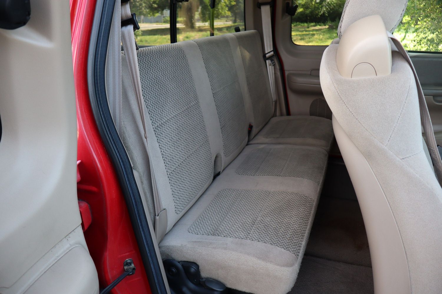 2002 Ford F-150 XLT | Victory Motors of Colorado