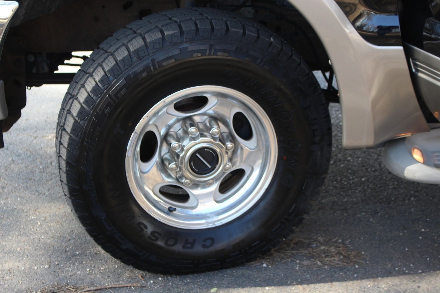 2000 Ford Excursion Limited | Victory Motors of Colorado