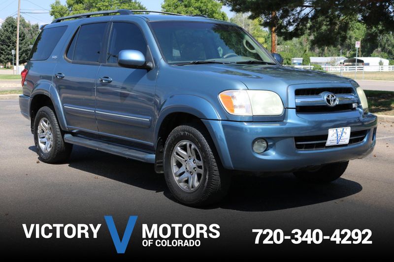 2005 Toyota Sequoia Photos
