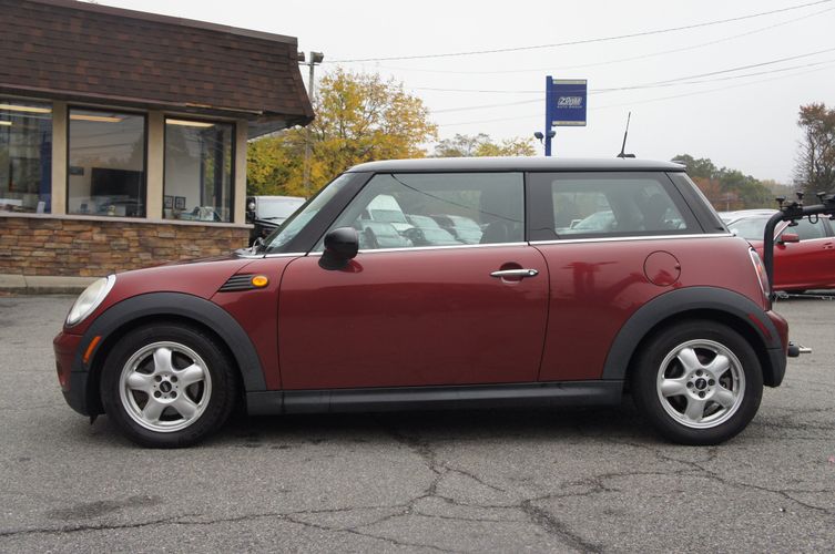 2009 MINI Cooper Premium | Zoom Auto Group - Used Cars New Jersey