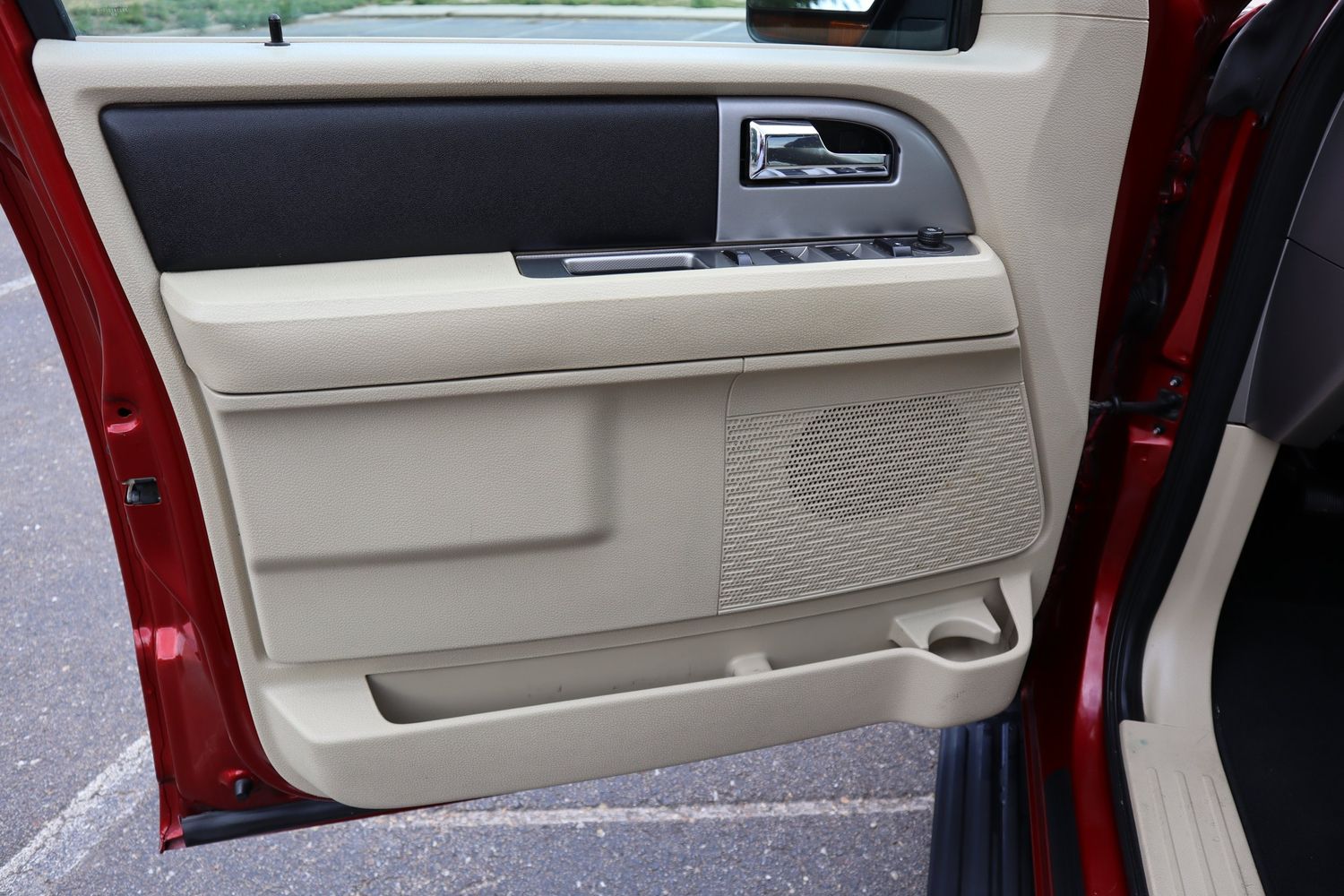 2016 Ford Expedition XLT | Victory Motors of Colorado