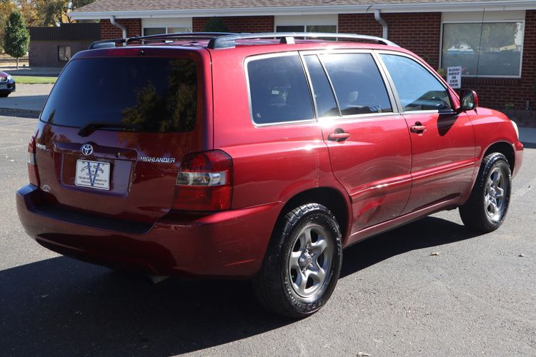 2006 Toyota Highlander Base | Victory Motors of Colorado