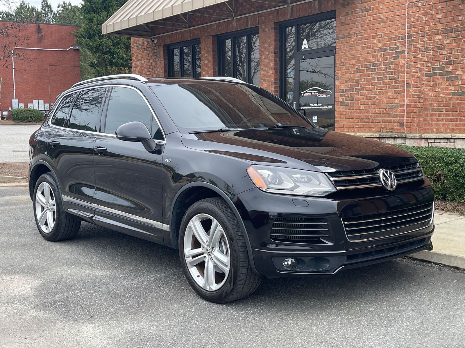2014 Volkswagen Touareg TDI R-Line | Atlanta Motor Company