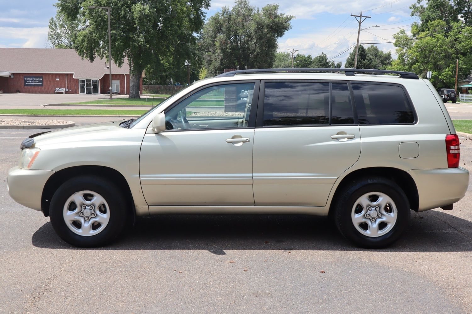 2003 Toyota Highlander Base | Victory Motors of Colorado