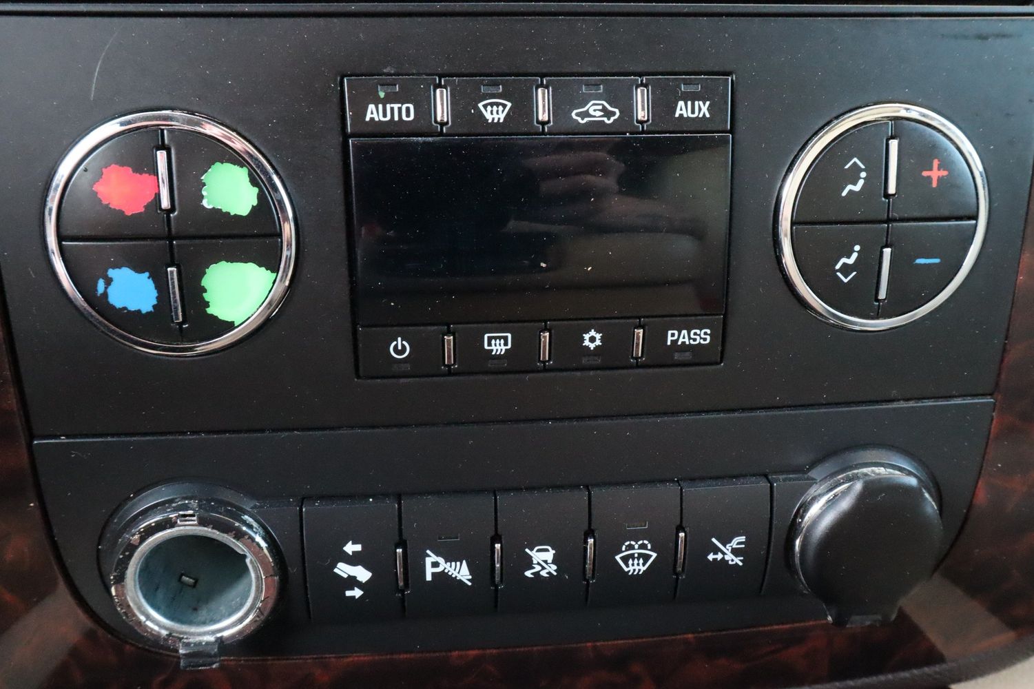 2008 GMC Yukon XL Denali | Victory Motors of Colorado