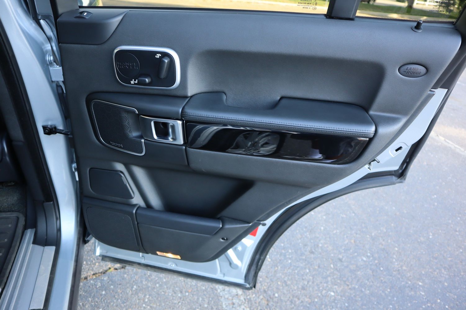 2011 Land Rover Range Rover Supercharged | Victory Motors of Colorado