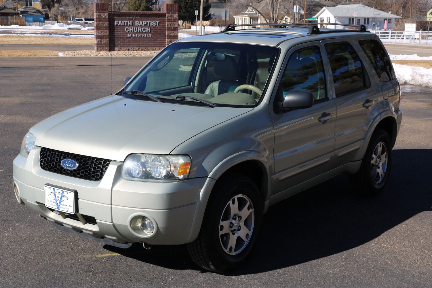 2005 Ford Escape Limited | Victory Motors of Colorado