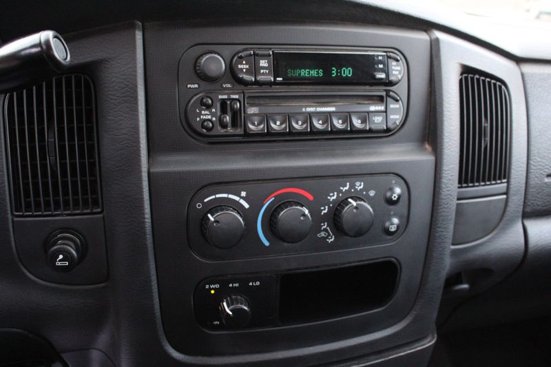 2004 Dodge Ram 2500 Photos