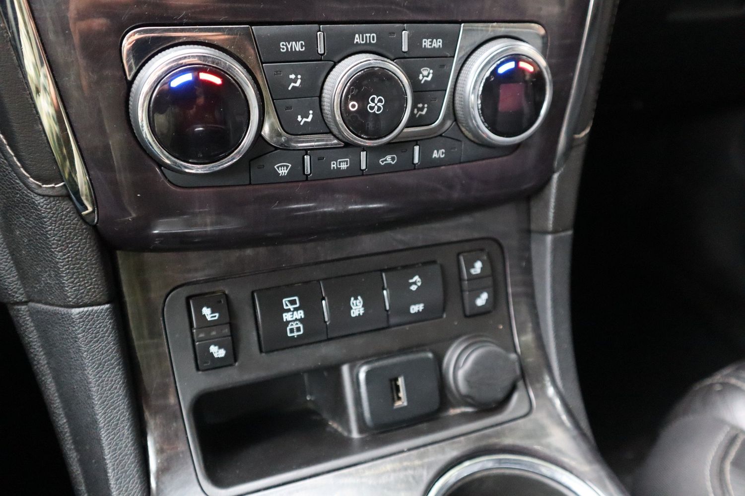 2016 Buick Enclave Leather | Victory Motors of Colorado