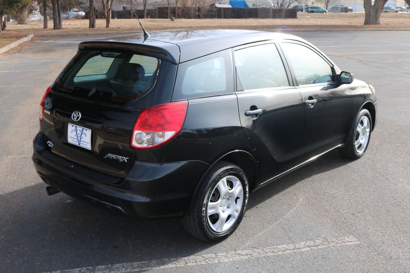 2003 Toyota Matrix Photos