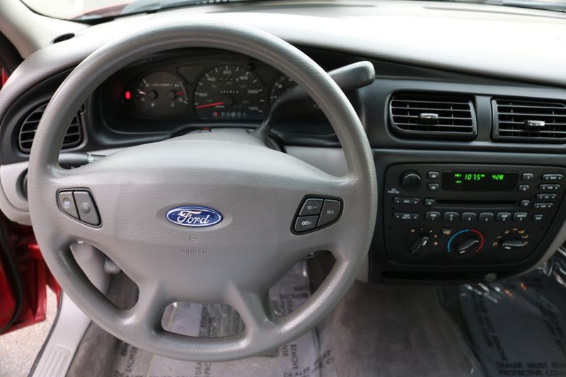 2001 Ford Taurus Lx