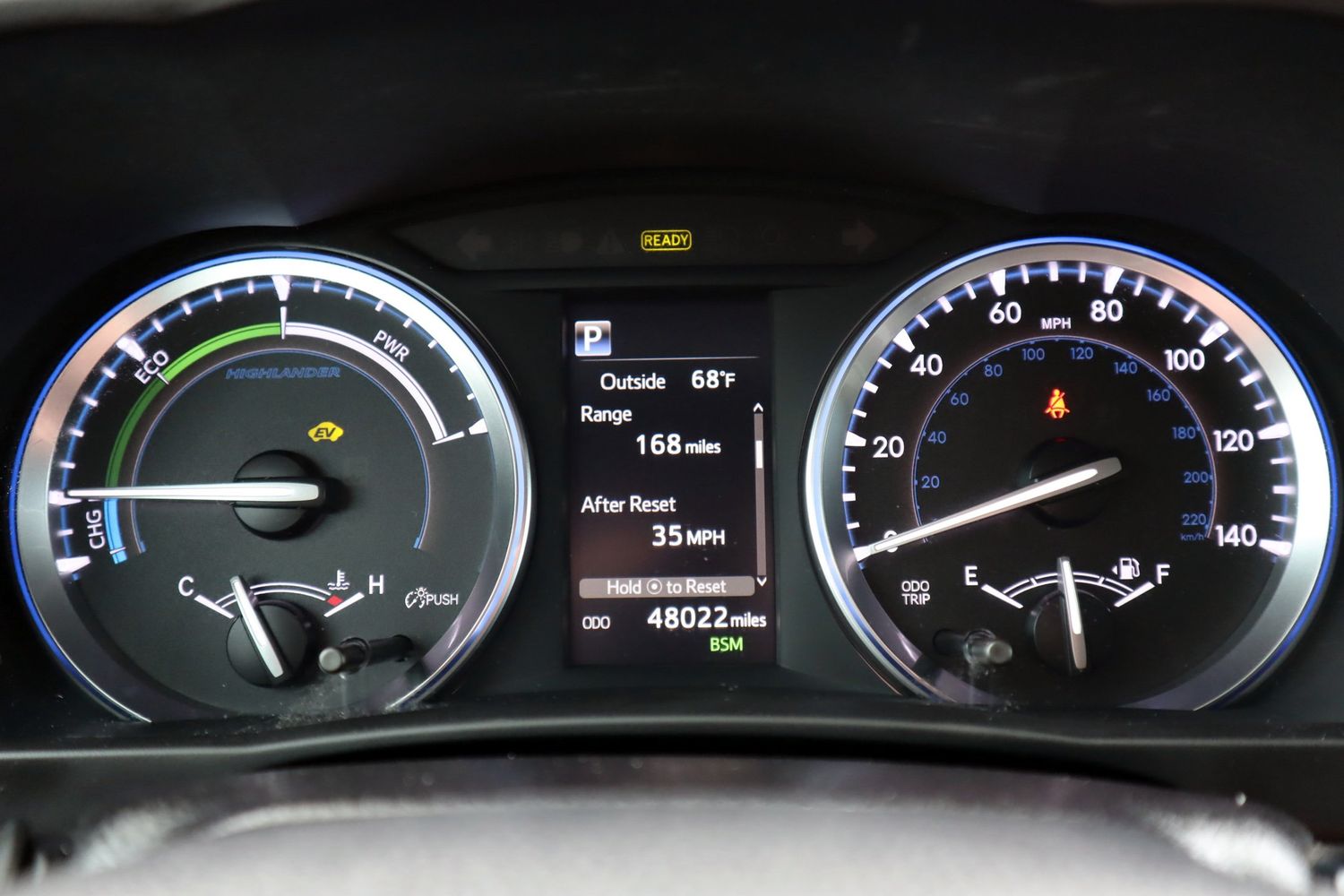 2017 Toyota Highlander Hybrid XLE | Victory Motors of Colorado