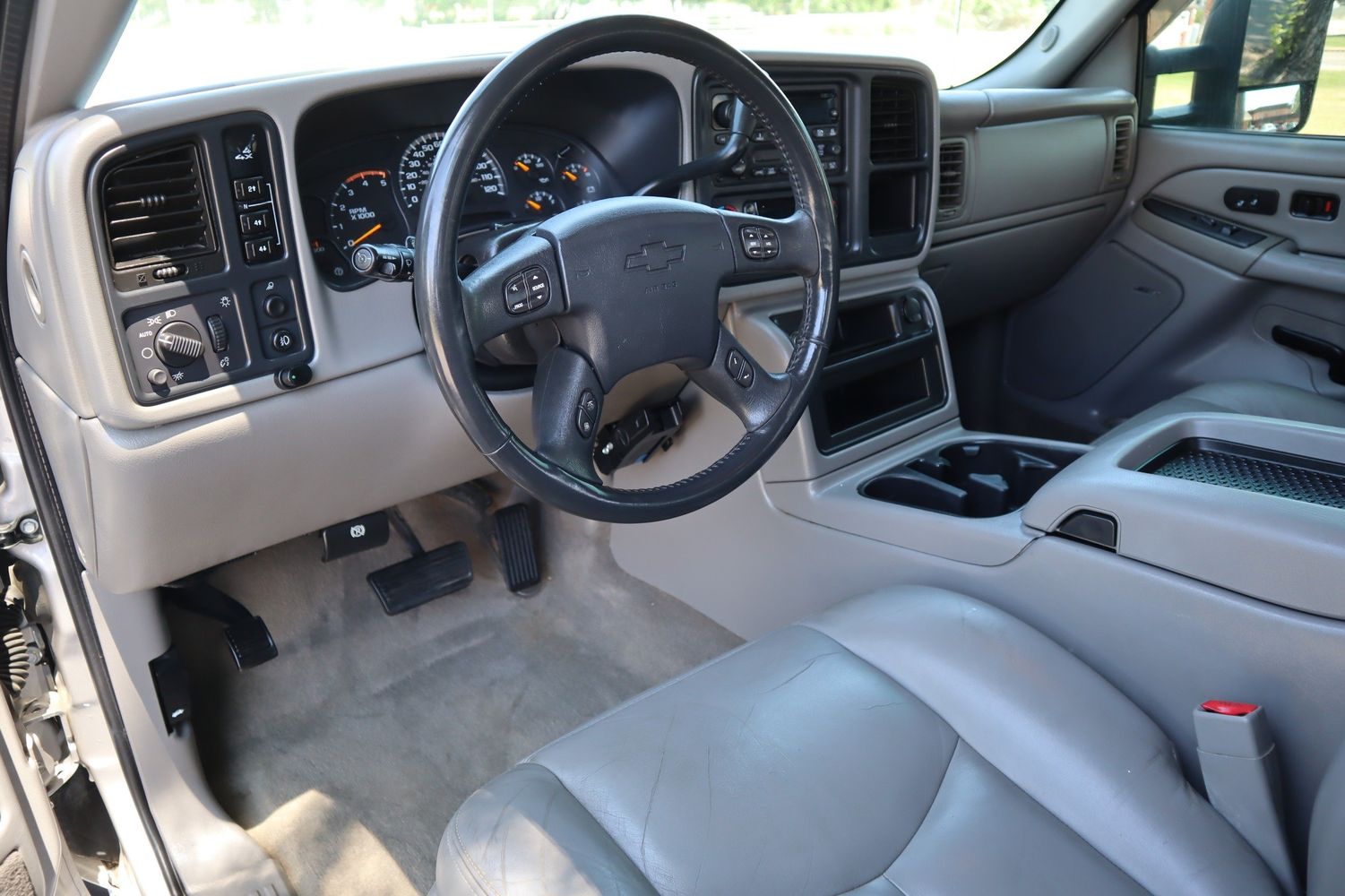 2005 Chevrolet Silverado 2500HD LT | Victory Motors of Colorado