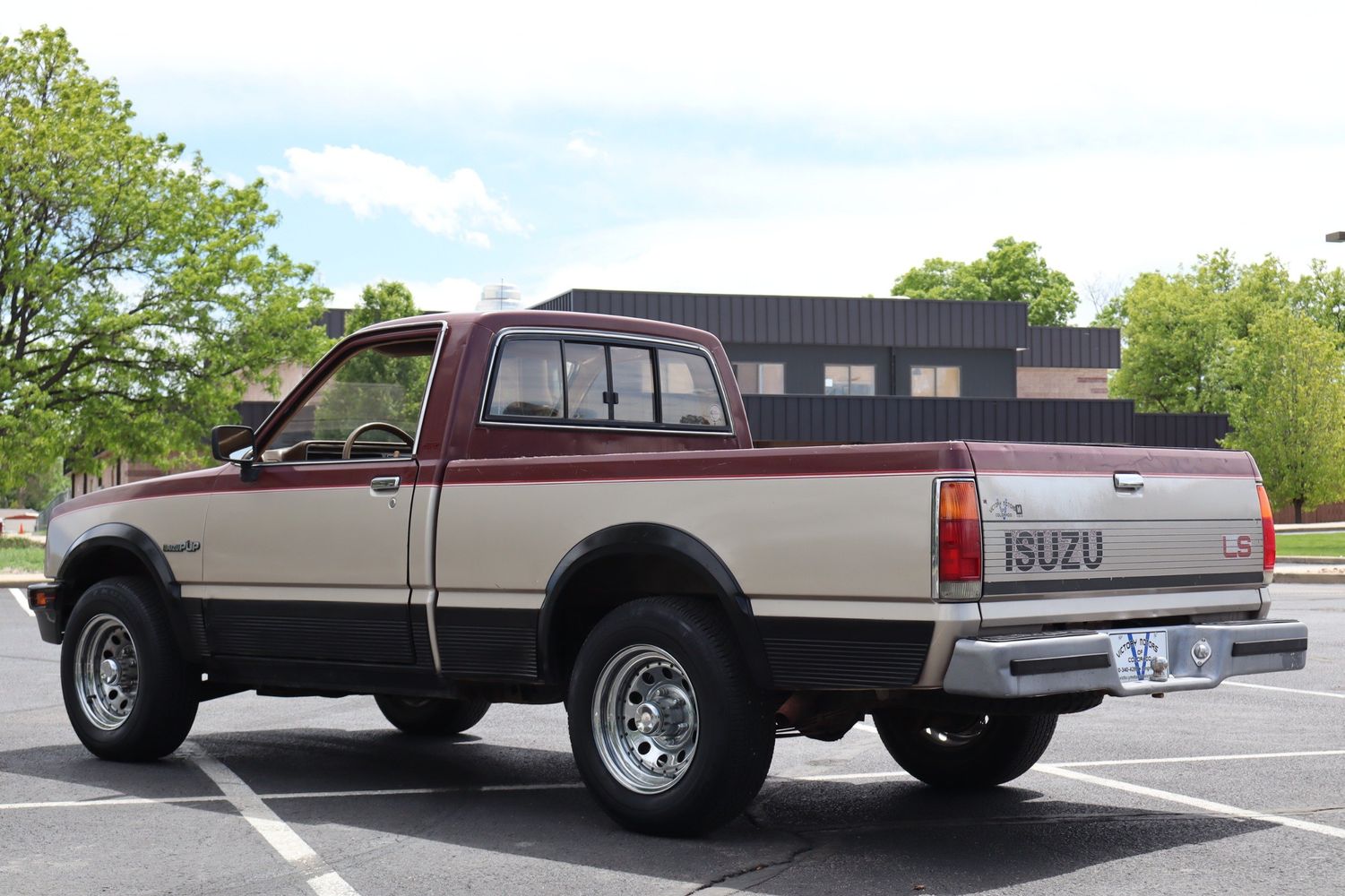 1987 Isuzu Pickup Base | Victory Motors of Colorado