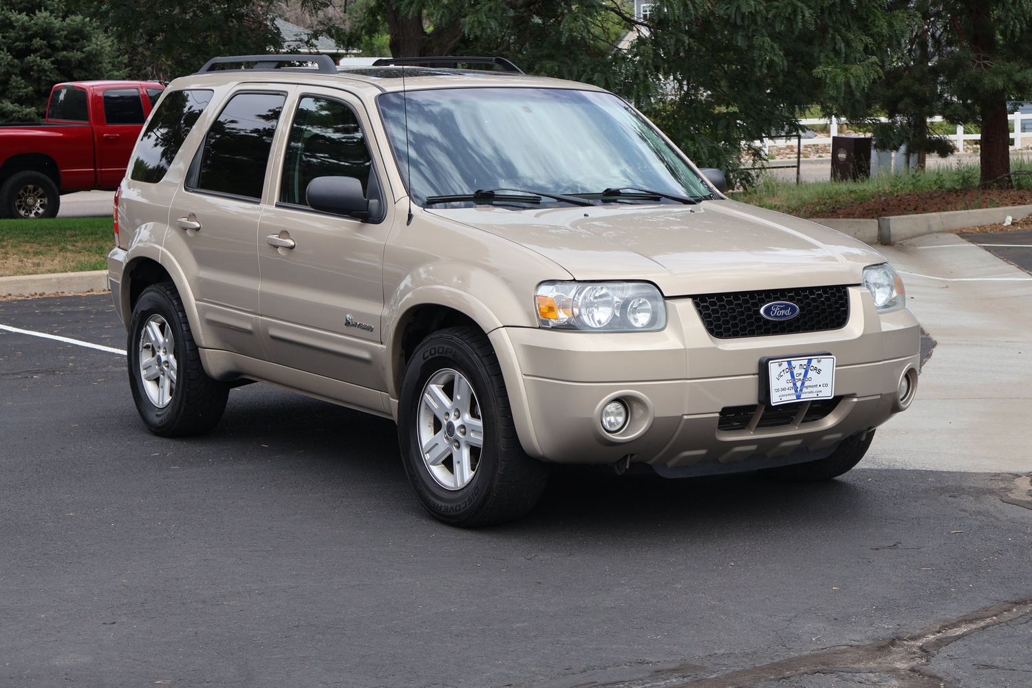 2007 Ford Escape Hybrid Base | Victory Motors of Colorado