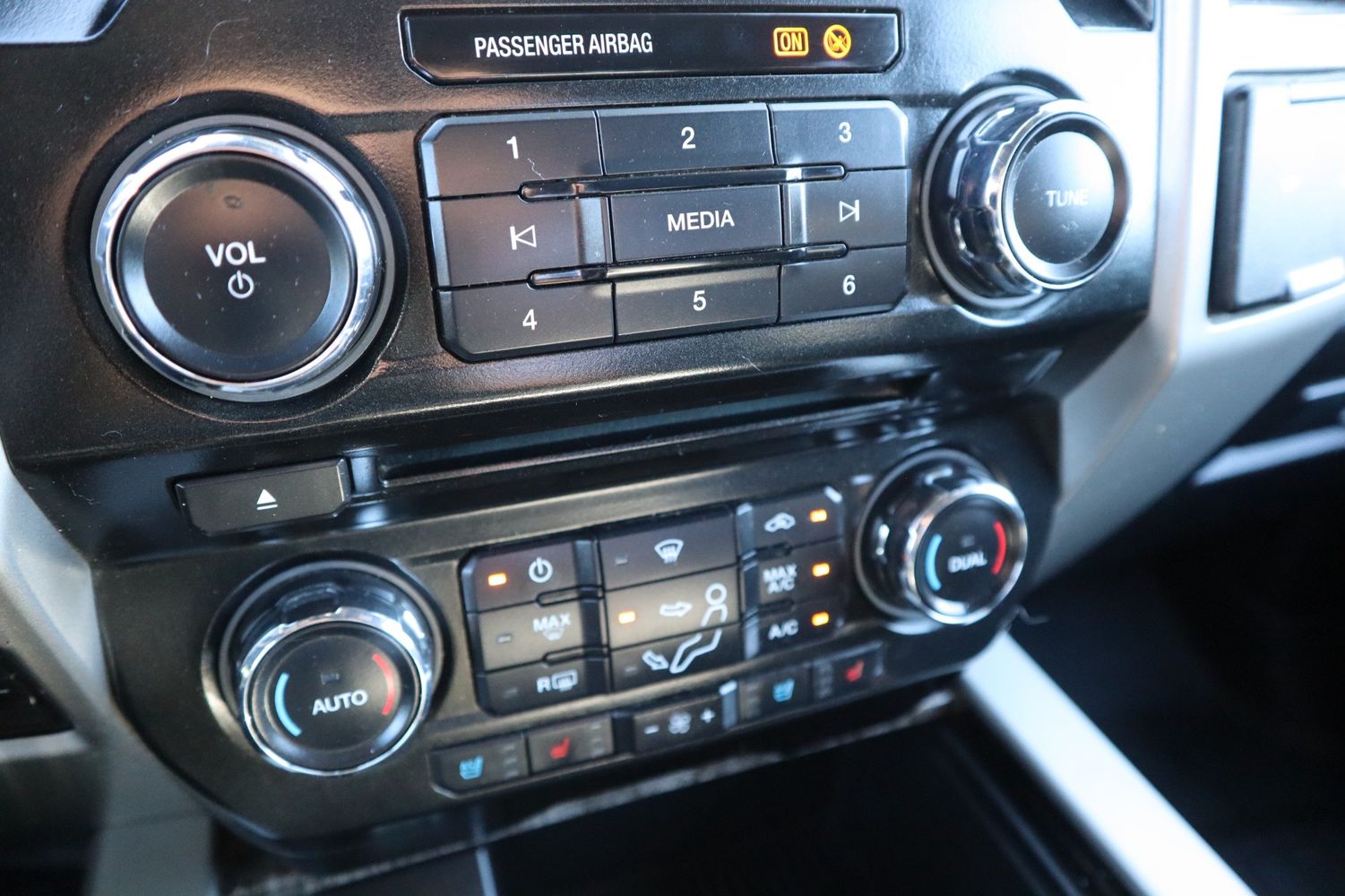 2017 Ford F-350 Super Duty Lariat | Victory Motors of Colorado