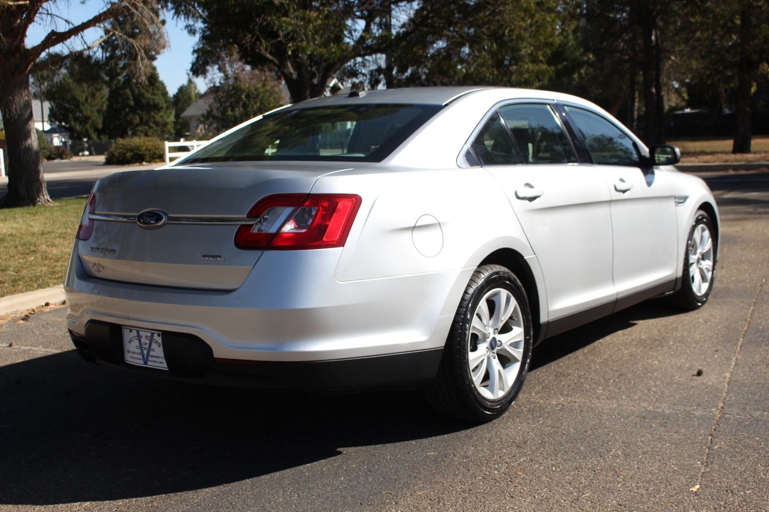 2011 Ford Taurus SEL | Victory Motors of Colorado
