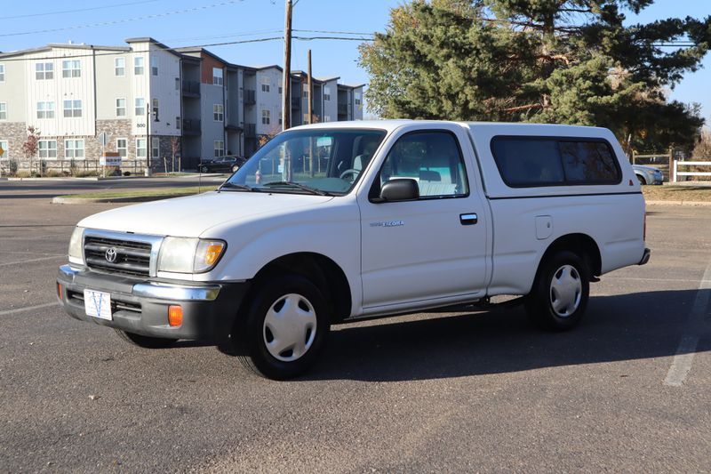 2000 Toyota Tacoma Photos