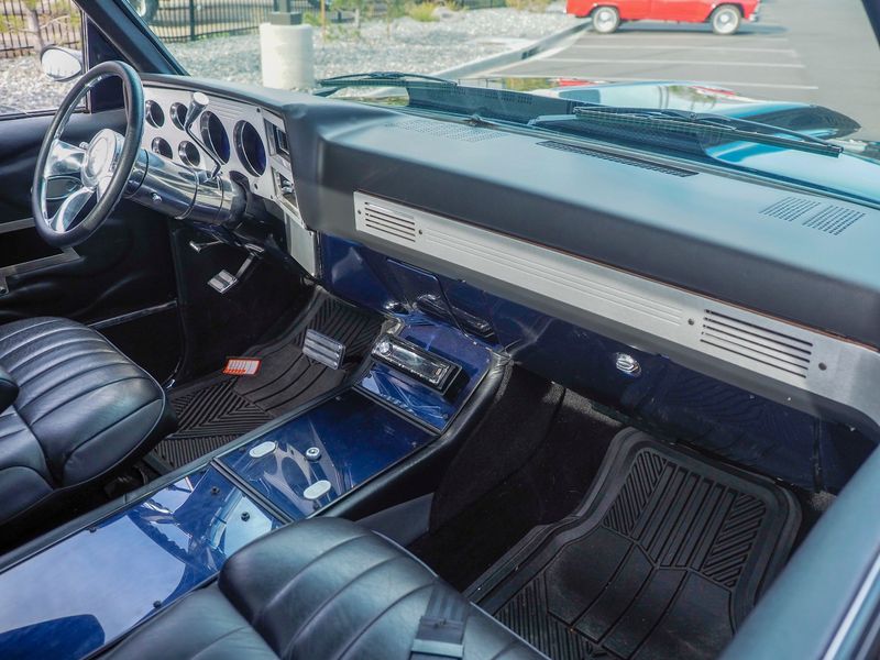 1985 Chevrolet C10 Photos
