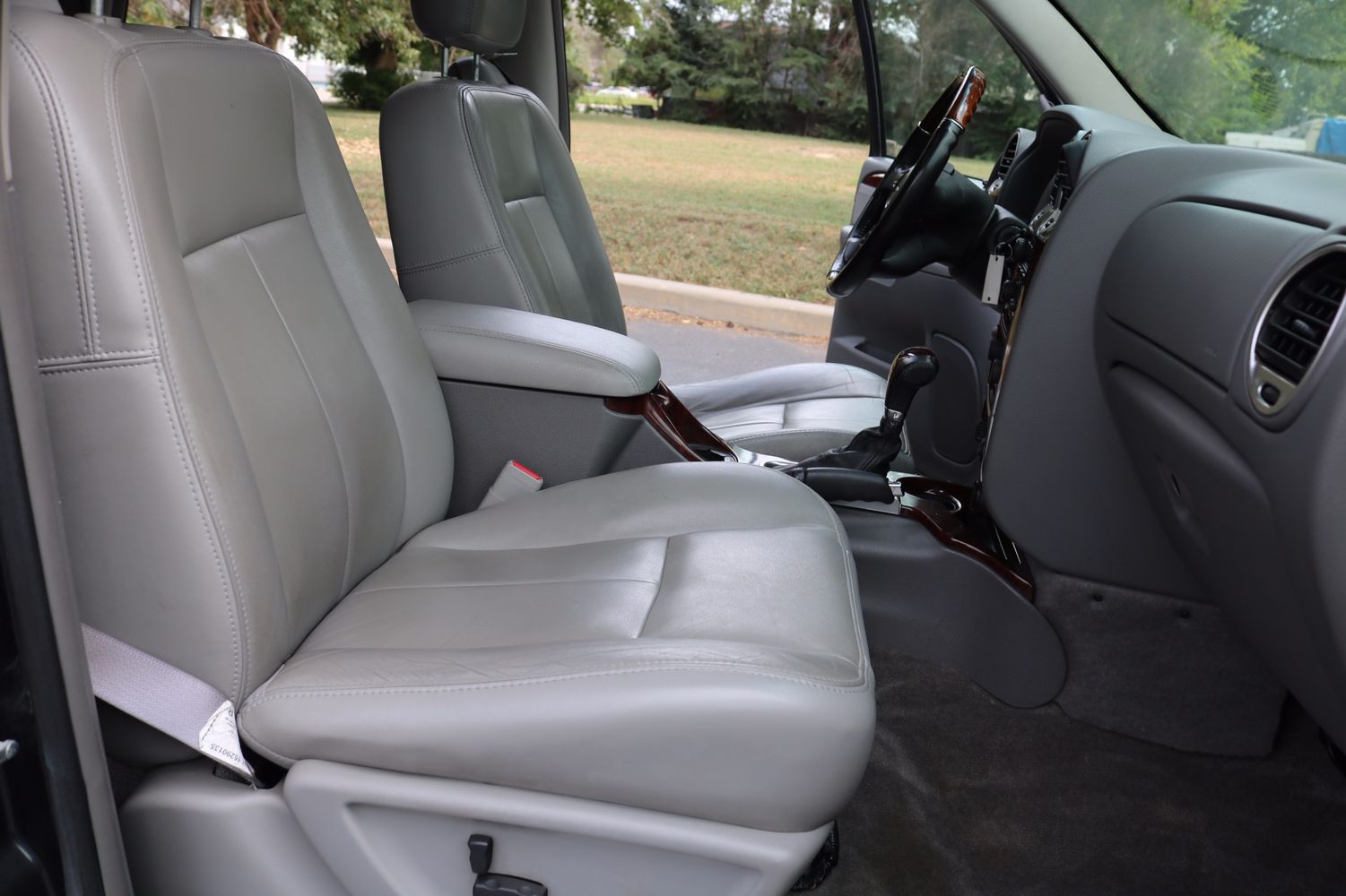 2006 GMC Envoy Denali | Victory Motors of Colorado