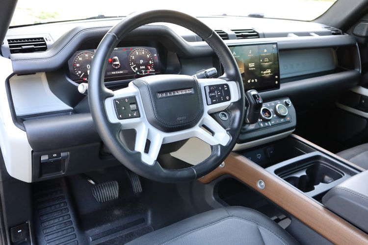 2022 Land Rover Defender 90 X-Dynamic HSE | Victory Motors of Colorado