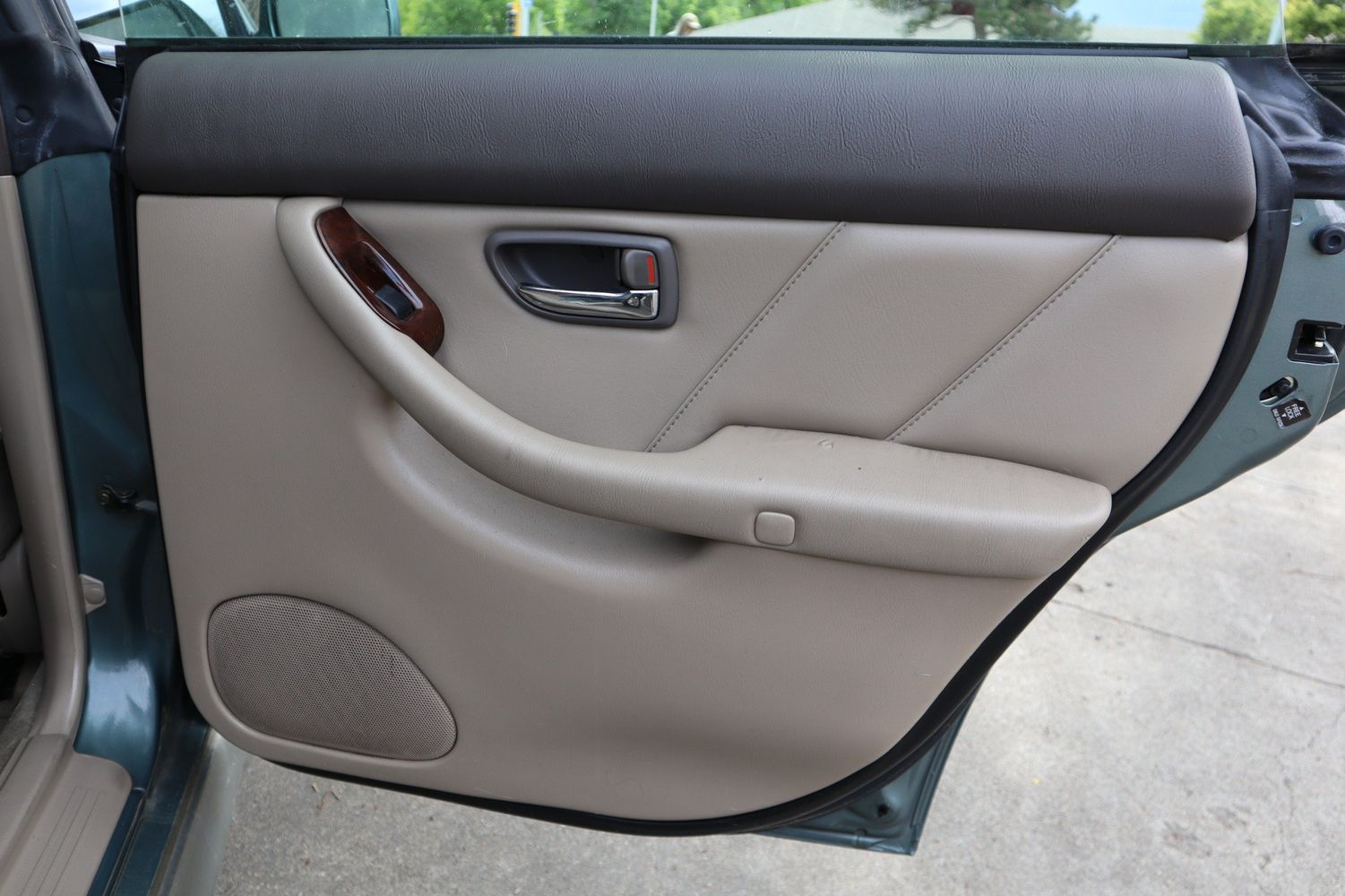 2001 Subaru Outback Limited | Victory Motors of Colorado