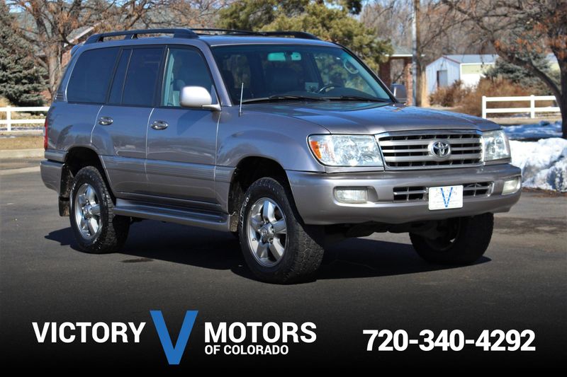 2007 Toyota Land Cruiser Photos