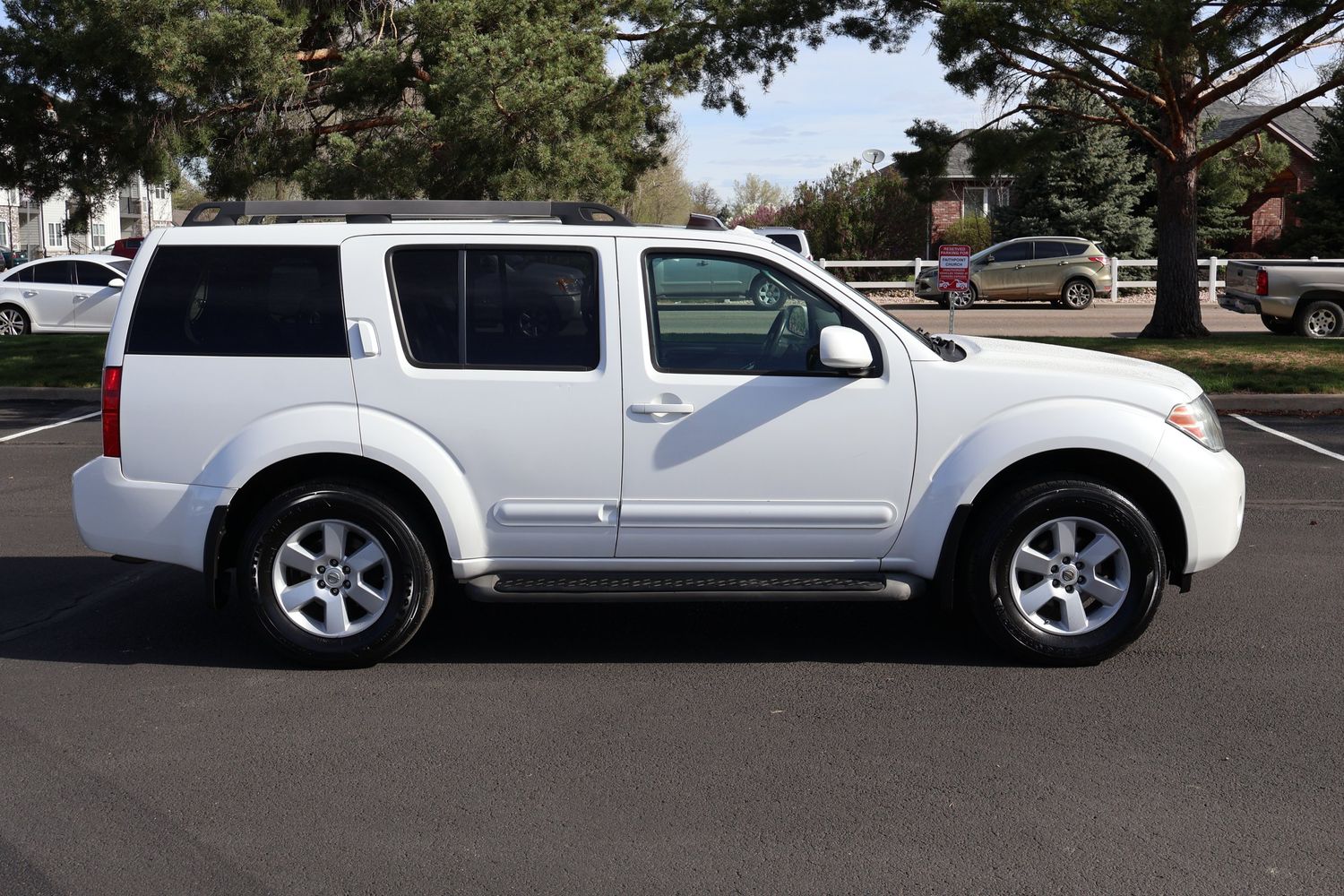 2008 Nissan Pathfinder SE | Victory Motors of Colorado