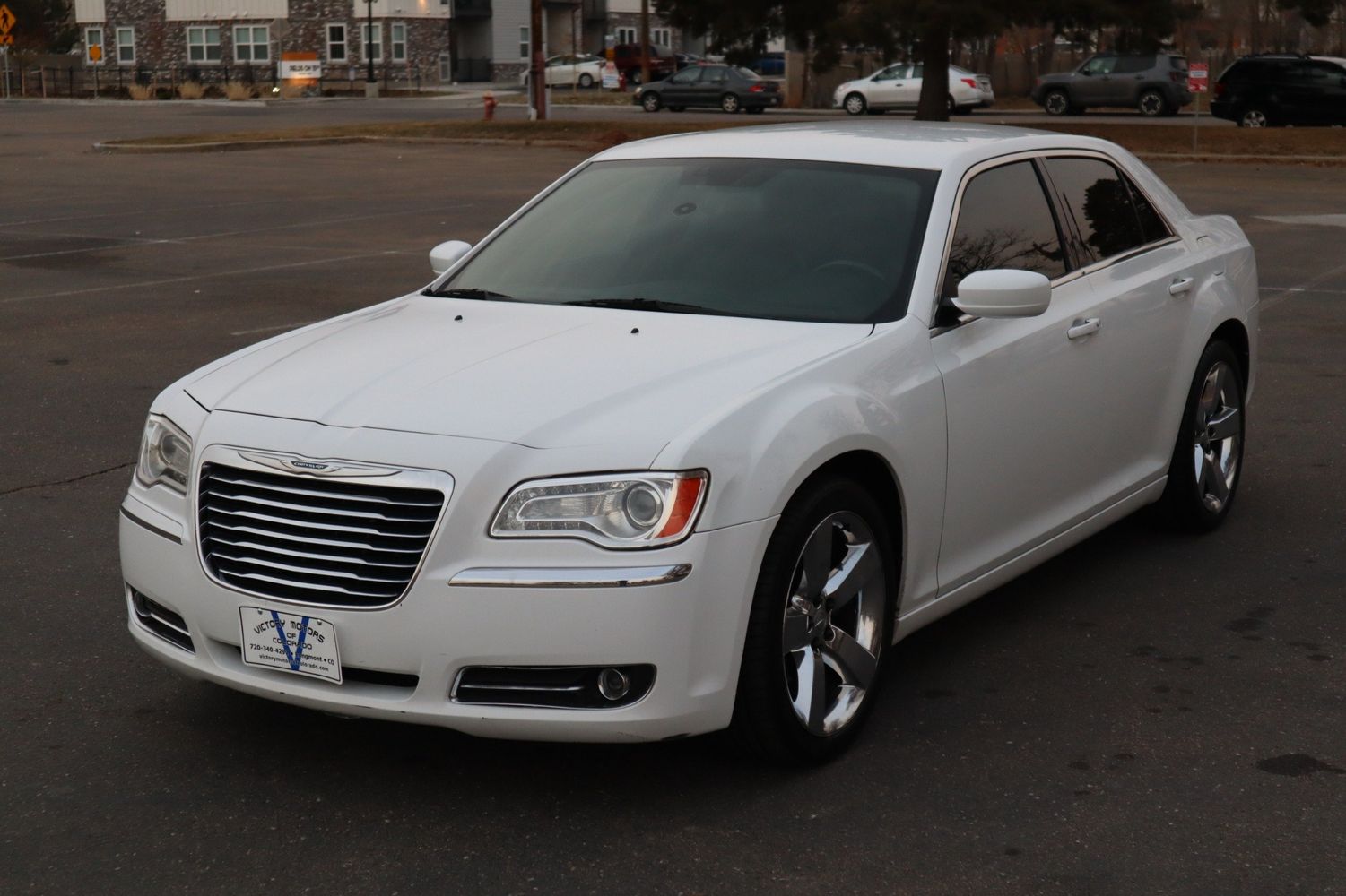 2013 Chrysler 300 Base | Victory Motors of Colorado