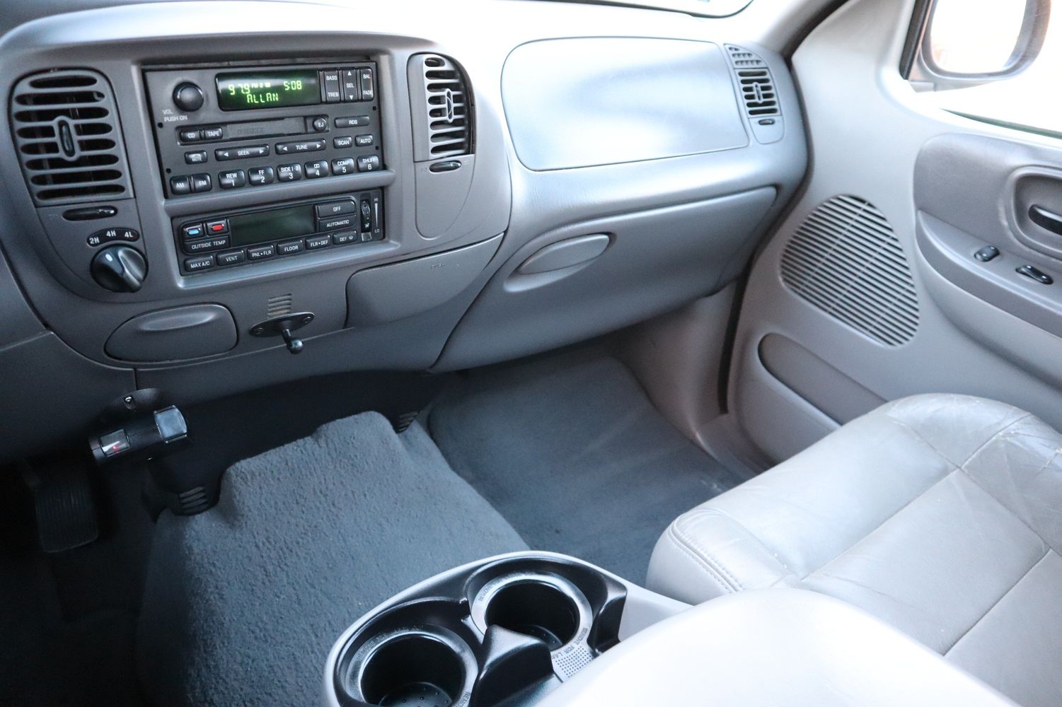 2002 Ford F-150 Lariat | Victory Motors of Colorado