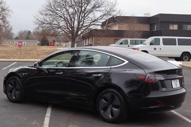 2018 Tesla Model 3 Standard | Victory Motors of Colorado