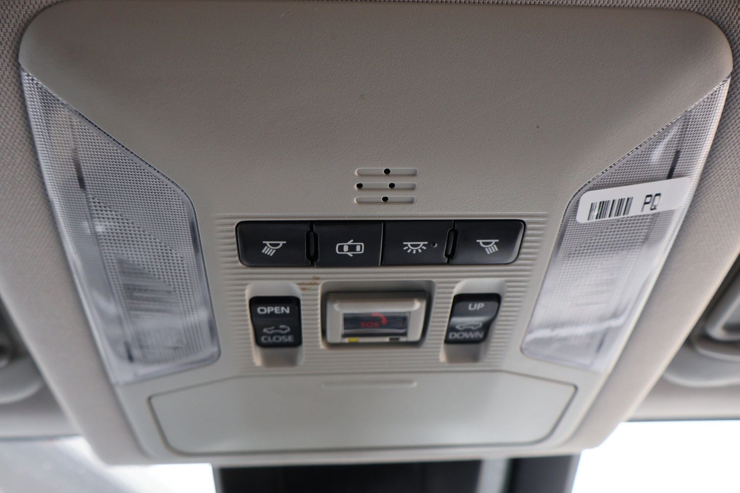 2020 Toyota RAV4 Hybrid XLE | Victory Motors of Colorado