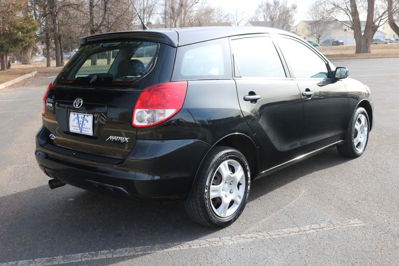 2003 Toyota Matrix Photos