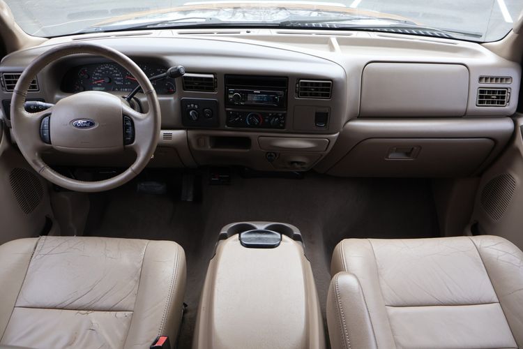 2004 Ford F-350 Super Duty Lariat | Victory Motors of Colorado