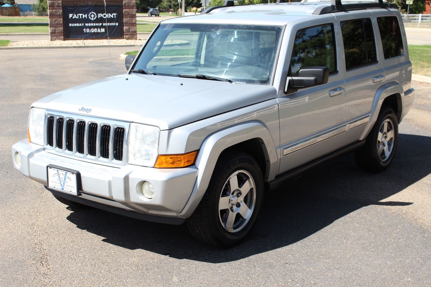 2010 Jeep Commander Sport | Victory Motors of Colorado