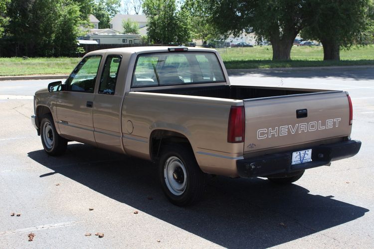 1996 Chevrolet C/K 2500 Series Cheyenne | Victory Motors of Colorado