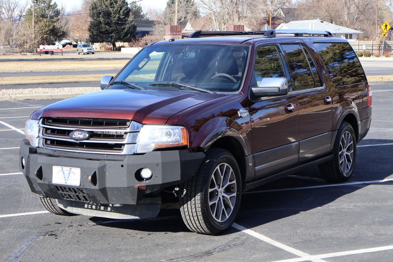 2017 Ford Expedition EL Photos