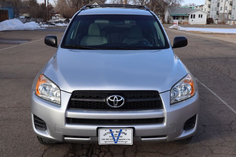 2011 Toyota RAV4 Photos