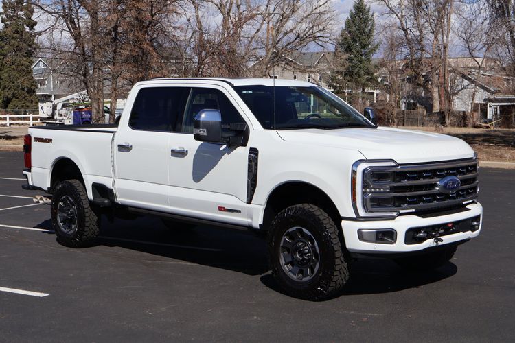 2024 Ford F-350 Super Duty Platinum | Victory Motors of Colorado