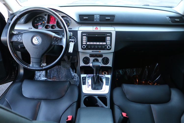 2008 Volkswagen Passat Komfort Turbo | Victory Motors of Colorado