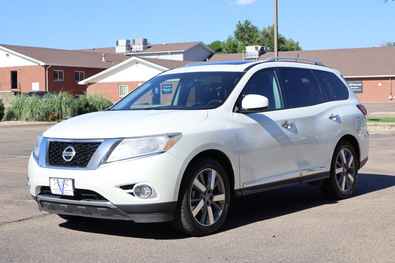 2015 Nissan Pathfinder Platinum | Victory Motors of Colorado