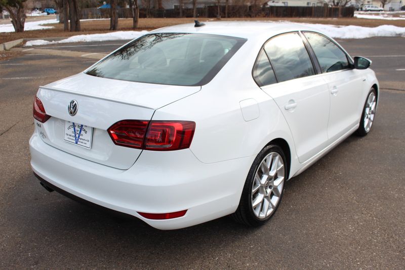 2014 Volkswagen Jetta Photos