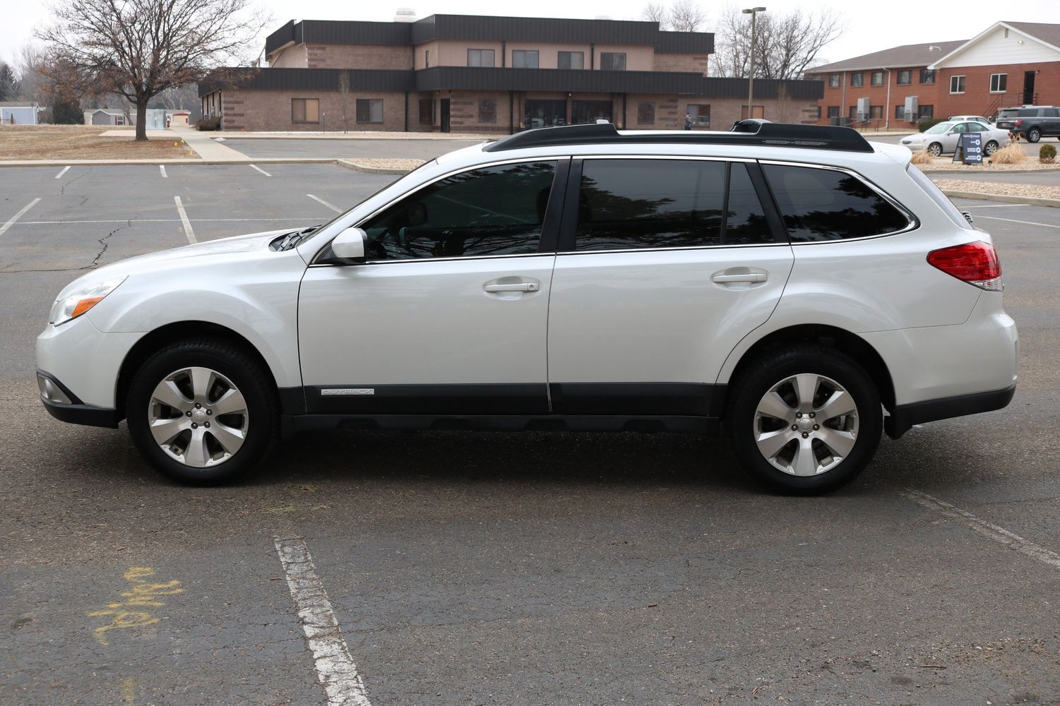 2010 Subaru Outback 3.6R Limited | Victory Motors of Colorado