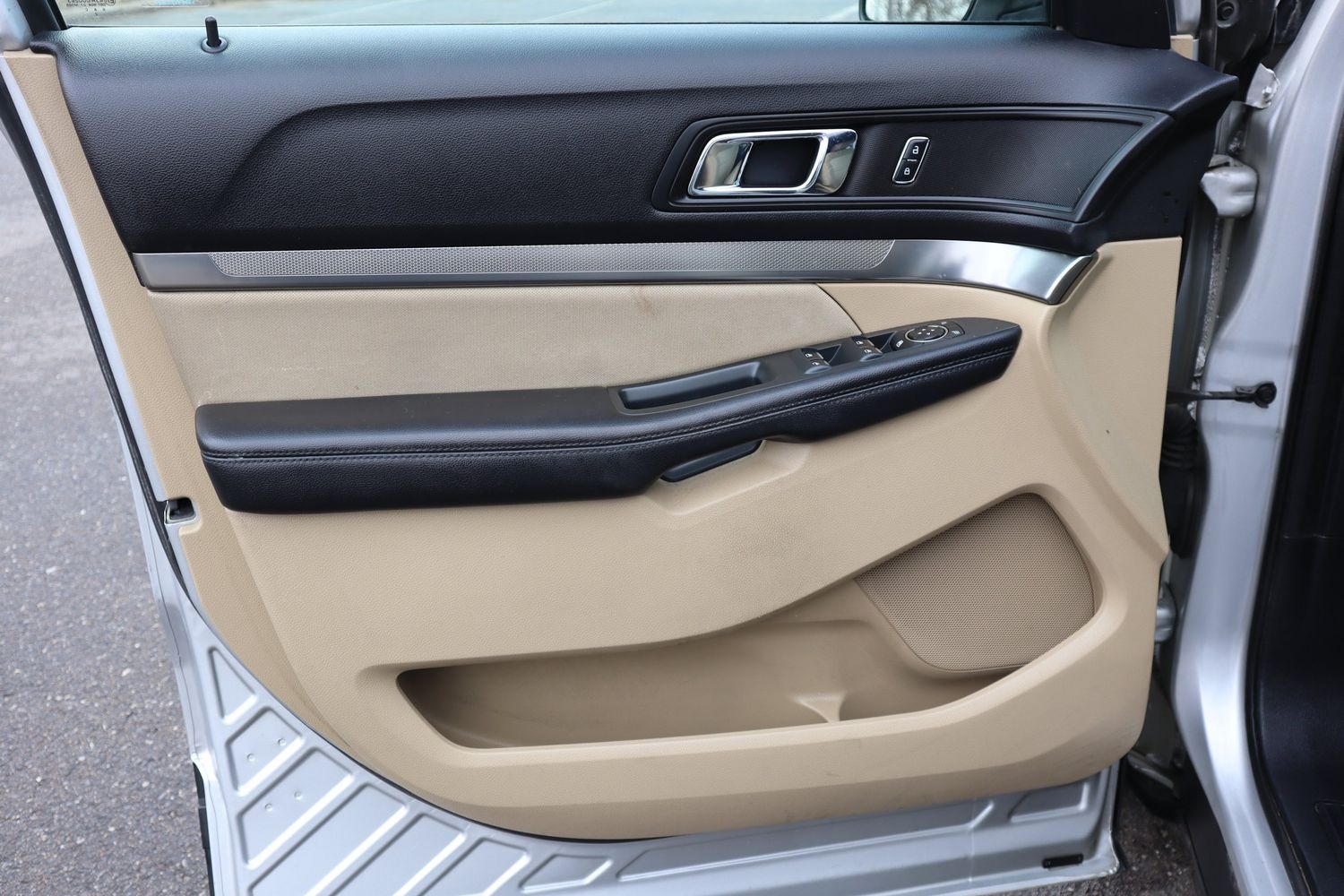 2017 Ford Explorer Base | Victory Motors of Colorado