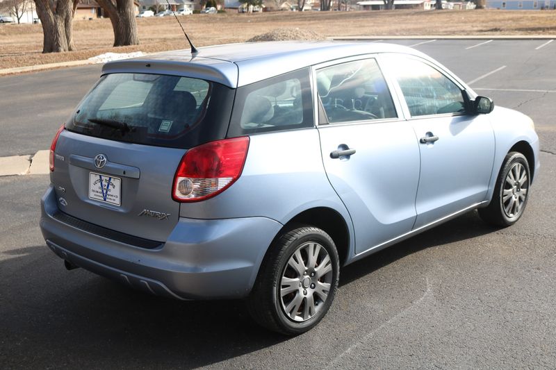 2003 Toyota Matrix Photos
